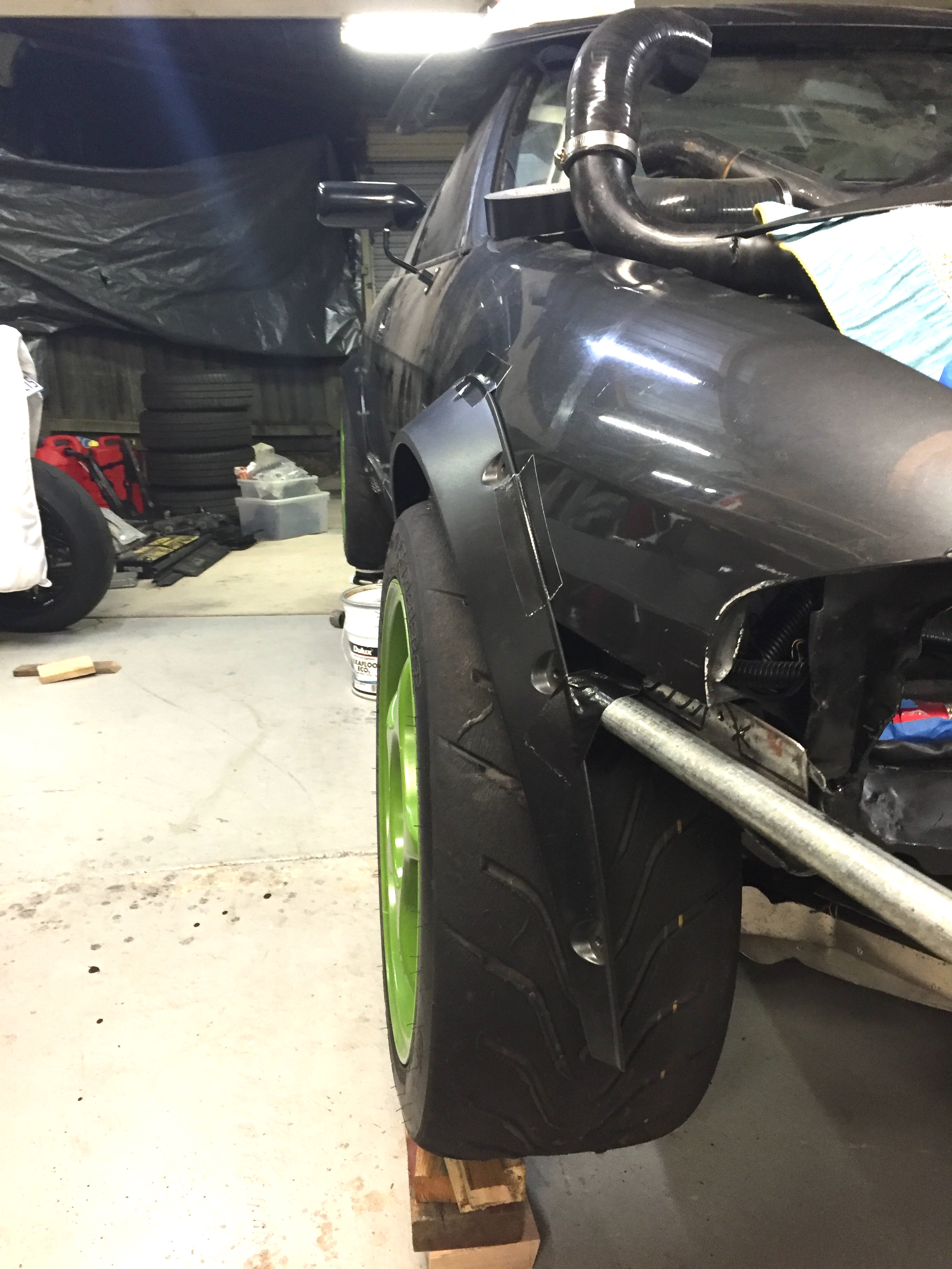 dropping the hammer – Home of "Project Awesome" – The R33 track car build.